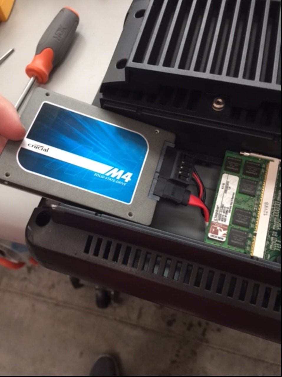 How To Replace A Hard Drive On A Posiflex 6215